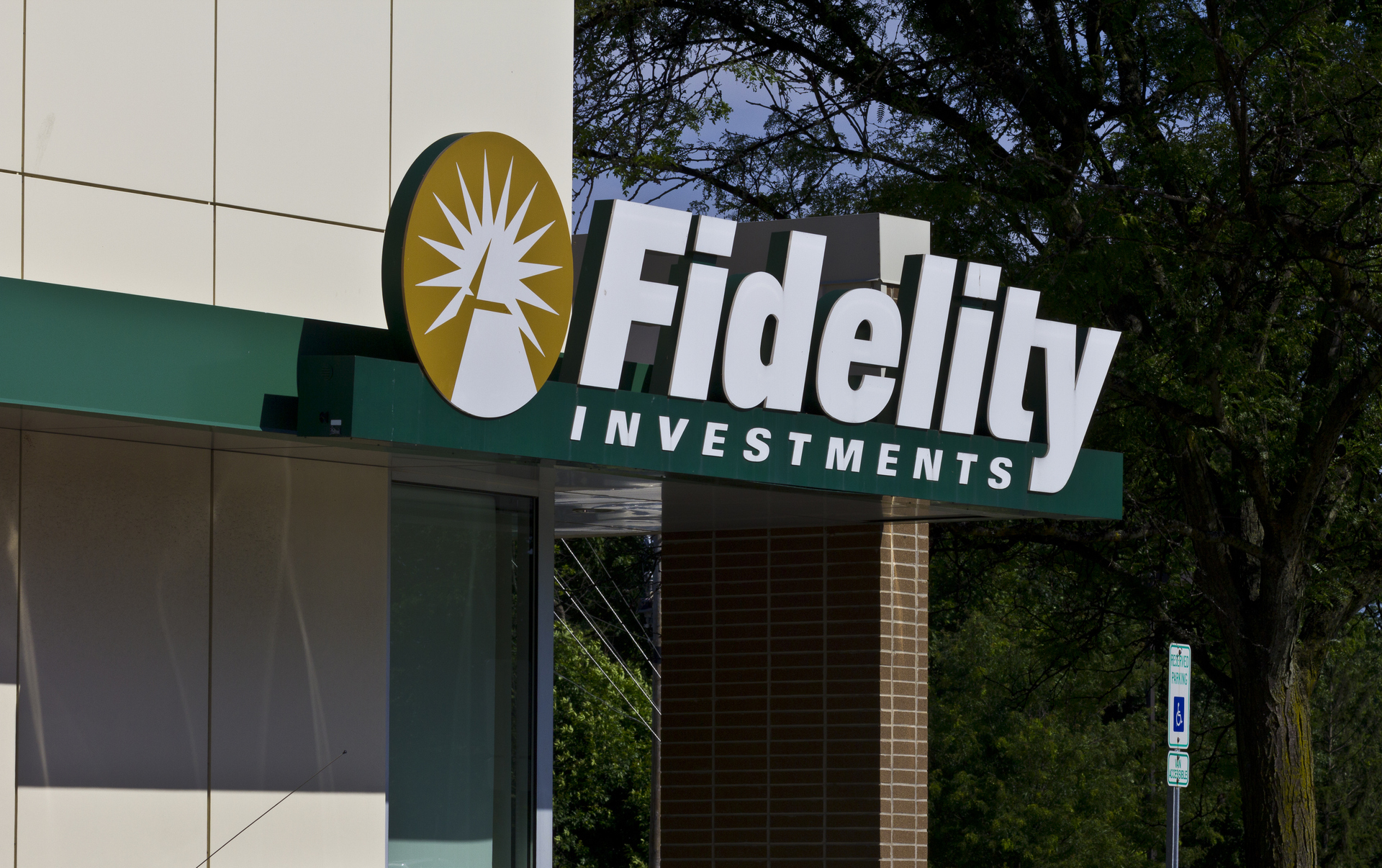 Fidelity Stack GameFi’s Learning How To Invest in Metaverse ETFs and ...